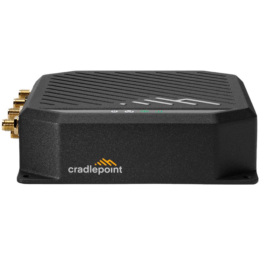 Cradlepoint | Antenna Solutions for Routers & Gateways | Airgain